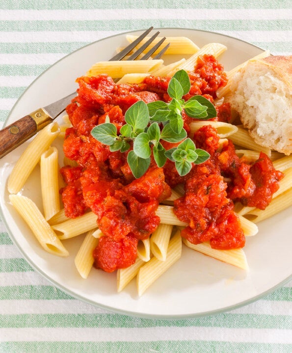 Fresh Marinara Sauce over Penne Pasta – Bonnie Plants